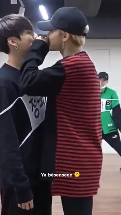Jikook Kiss 😭#jungkook #jimin #jikook - YouTube