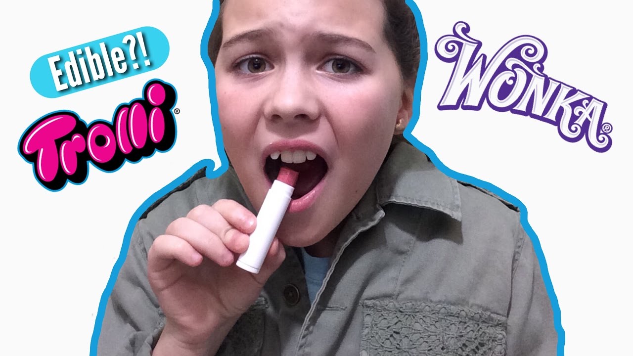 DIY EDIBLE MAKEUP?! - YouTube