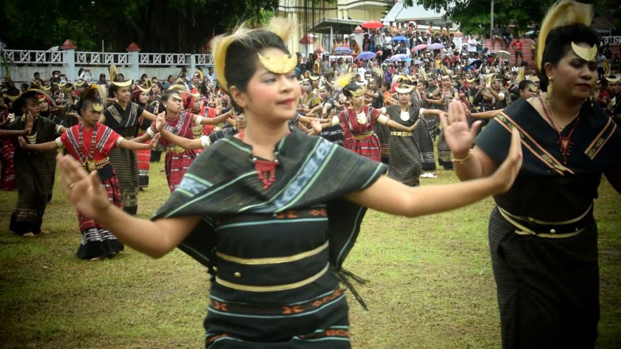 Tarian Kabupaten Kepulauan Tanimbar - YouTube