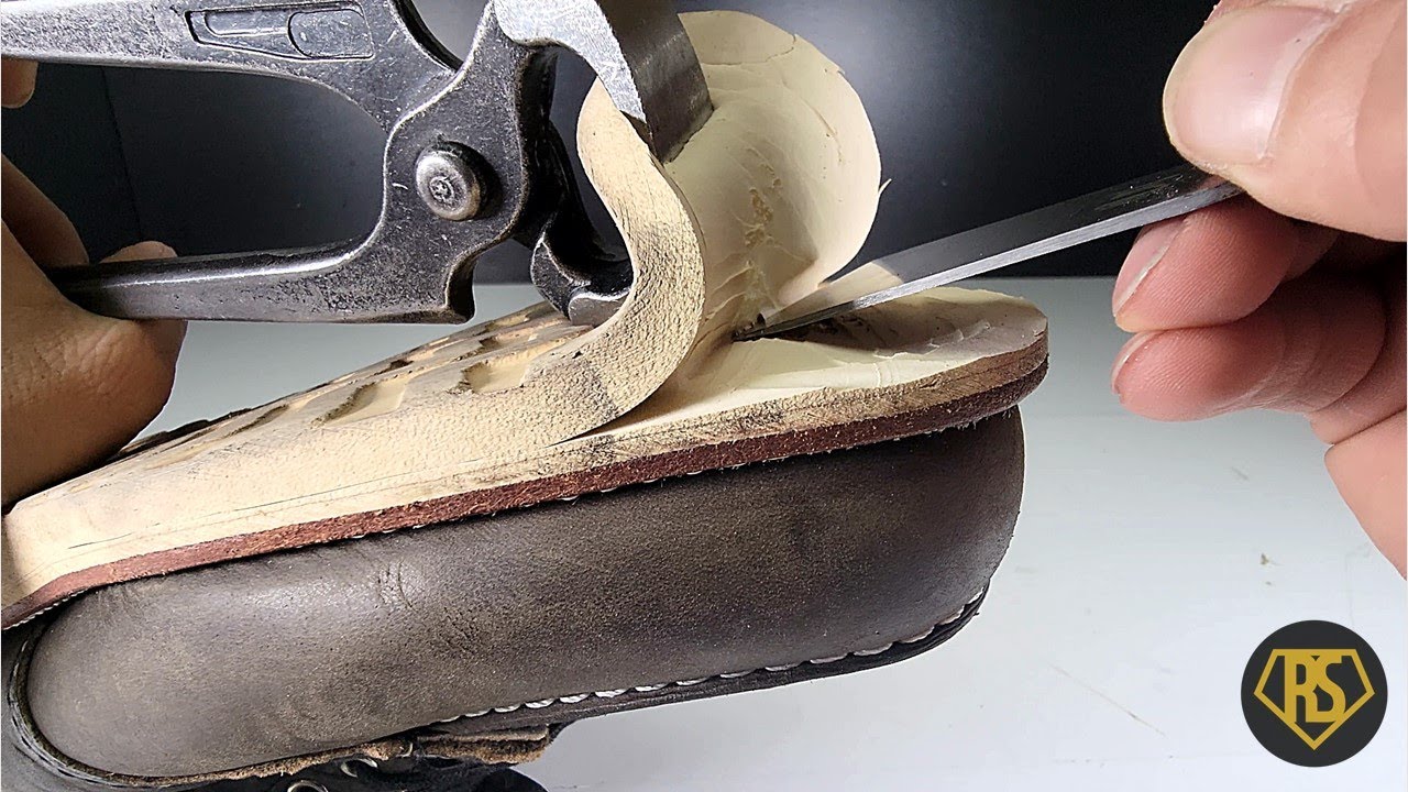 🕵️How toㅣReplacing RED WING BOOTS FULL SOLES ㅣ 4K 🔨 - YouTube