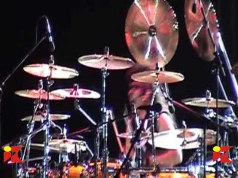 Moderatto - Solo de bateria (Festival Cultural Zacatecas) - YouTube