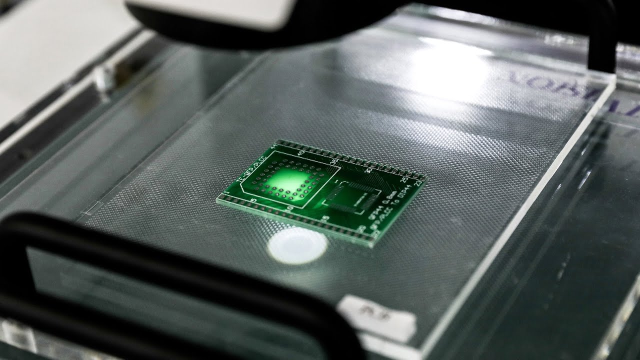 TSMC, ASML Can Disable Chip Machines If China Invades Taiwan - YouTube