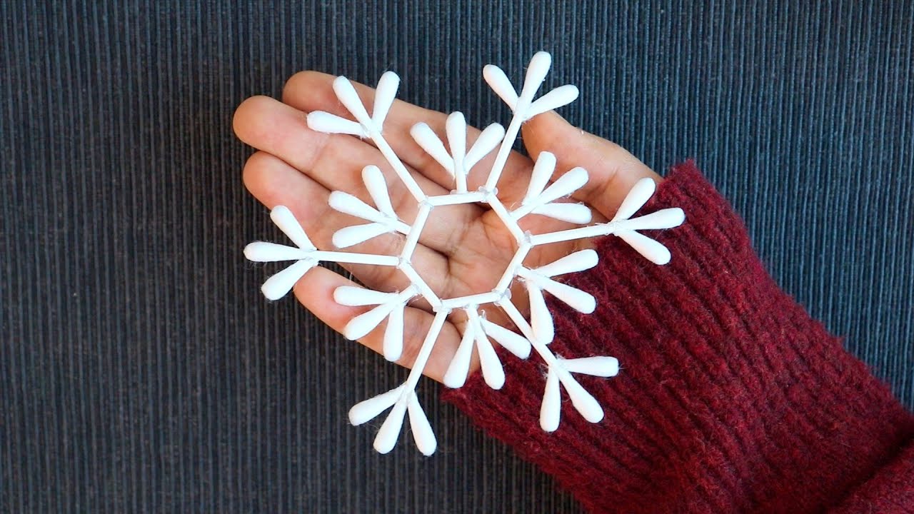 DIY Snowflake - How To Make Snowflake Using Earbuds - YouTube