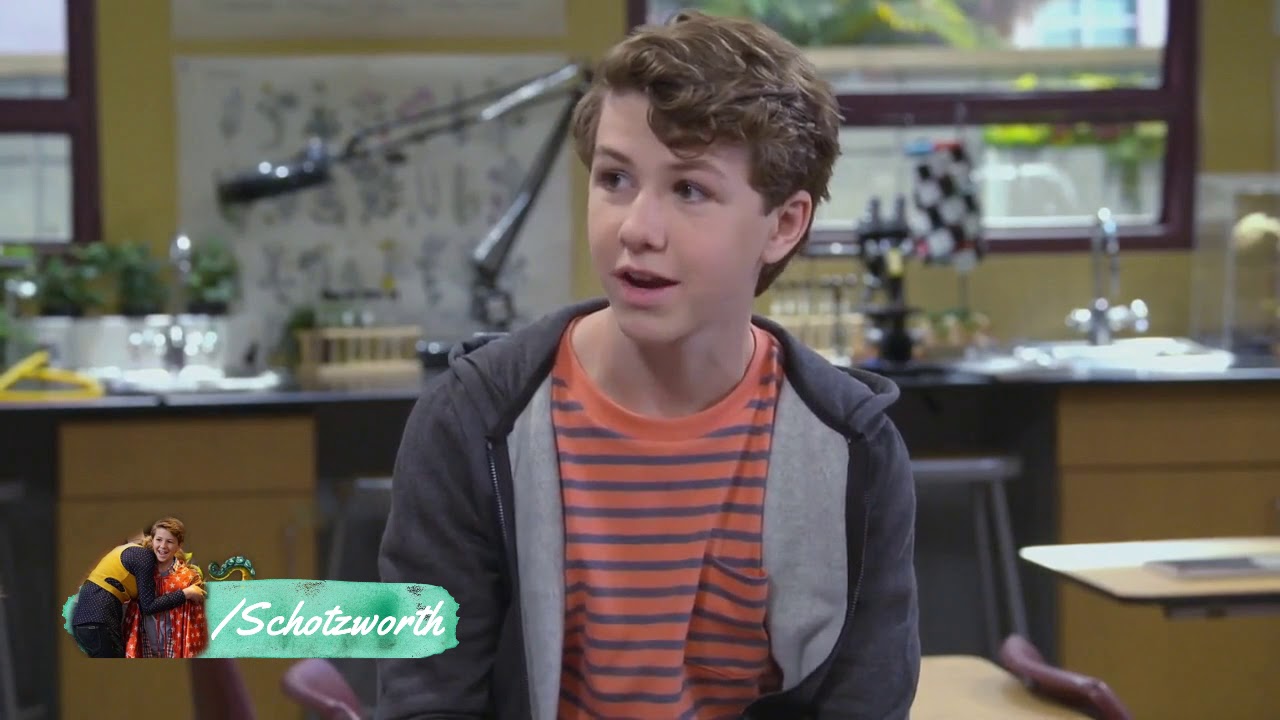 Bizaardvark - Bernie and Paige cheering up - YouTube