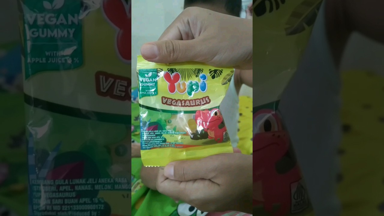 makan yupi vegasaurus macam macam dinosaurus - YouTube