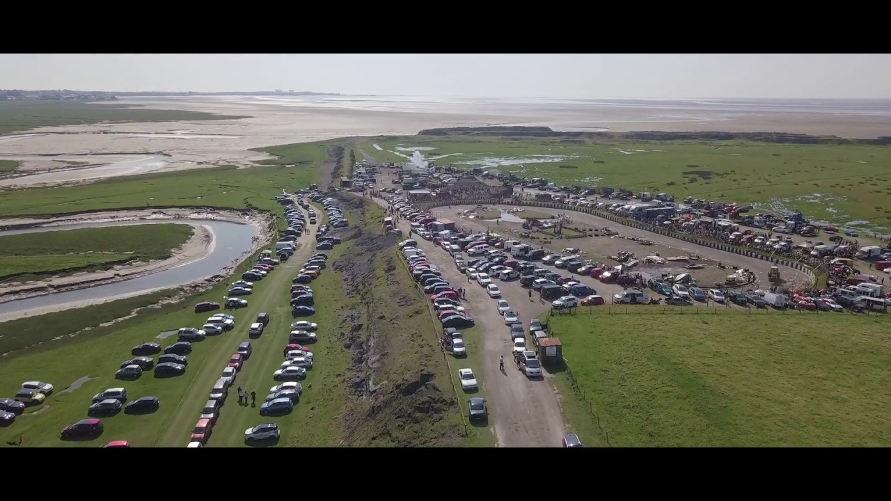 A little bit of Carnforth & Warton Stock Cars - YouTube