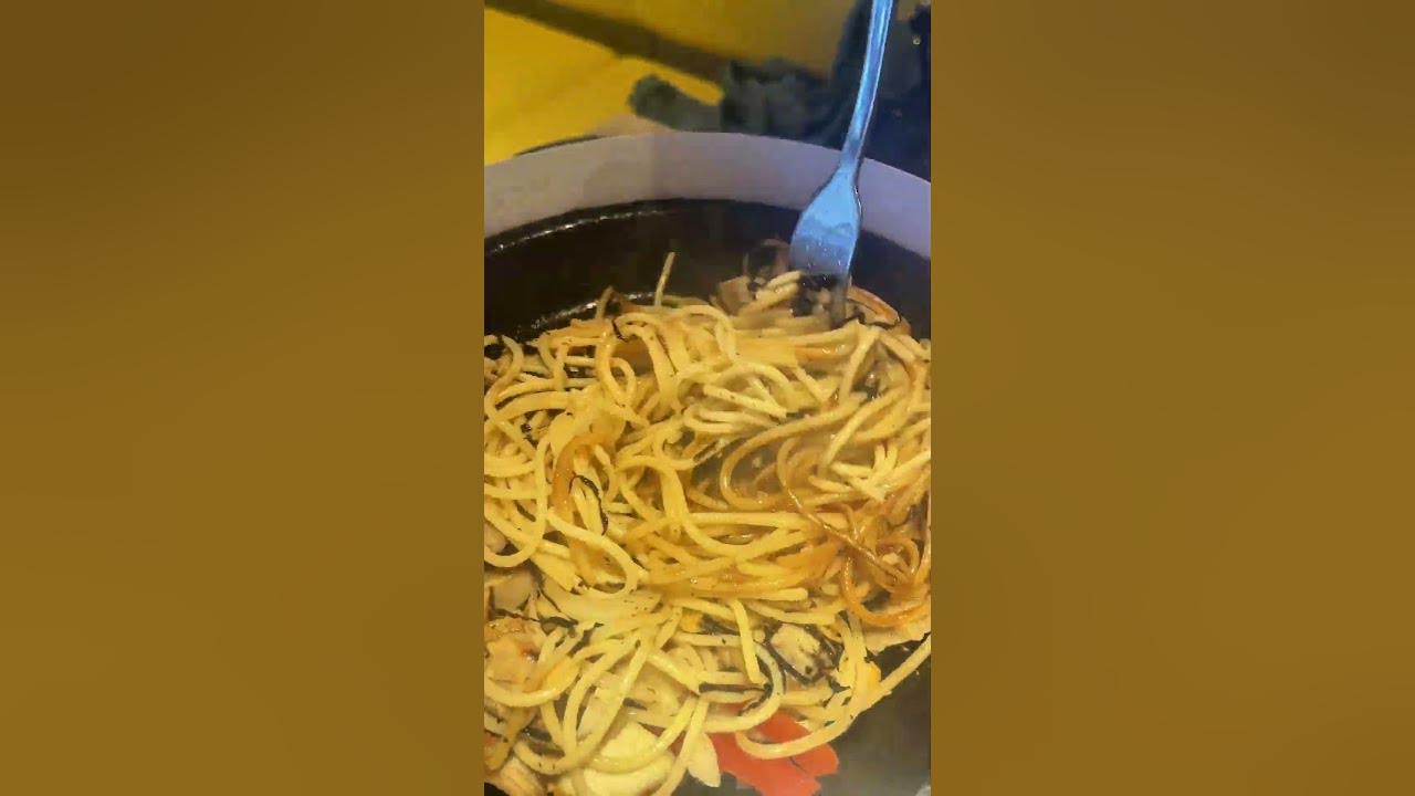 Let’s eat! Mangiamo #foodie - YouTube