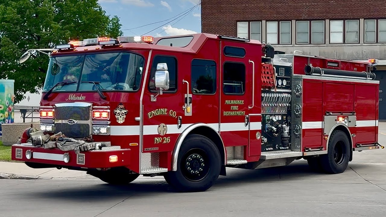 Milwaukee Fire Department Engine 26 Responding 5-16-25 - YouTube