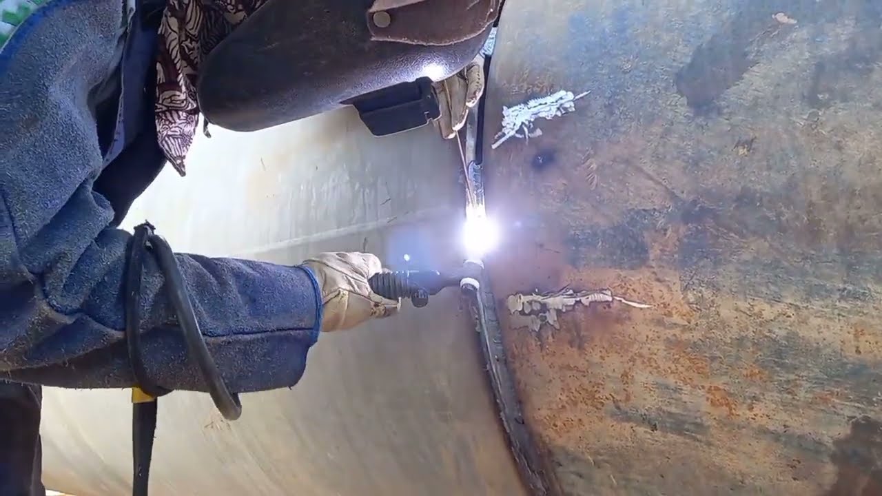 welding big pipe carbon steel - YouTube