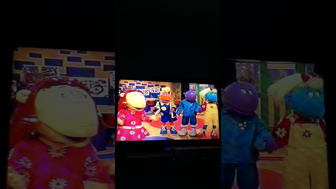 Tweenies Song Time 2 Jake And Bella Stamp On Milo's Feet - YouTube