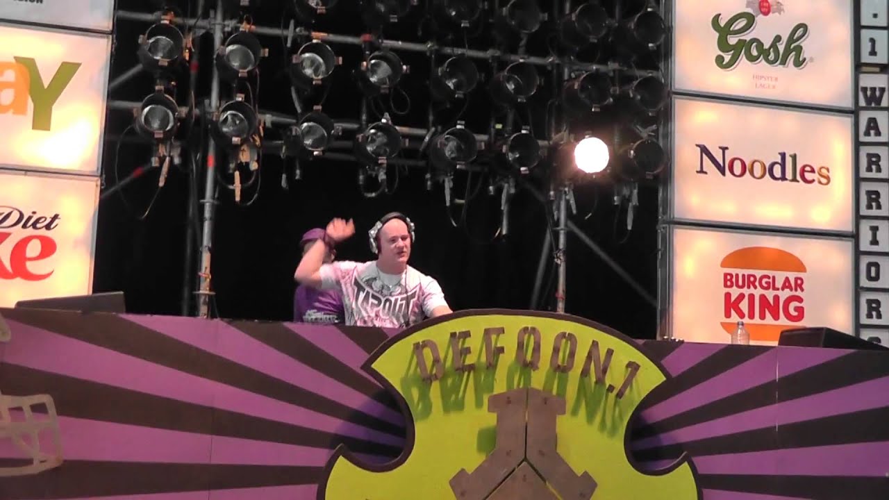 Silver Nikan - Colors (Defqon 1 DJ Tool 2013) - YouTube