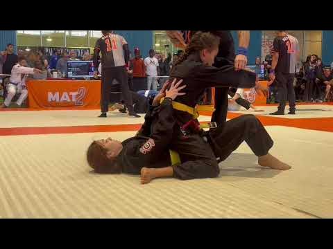 FRANCESCA GI MATCH - BRAZILIAN JIU JITSU (Grappling Industries) - YouTube