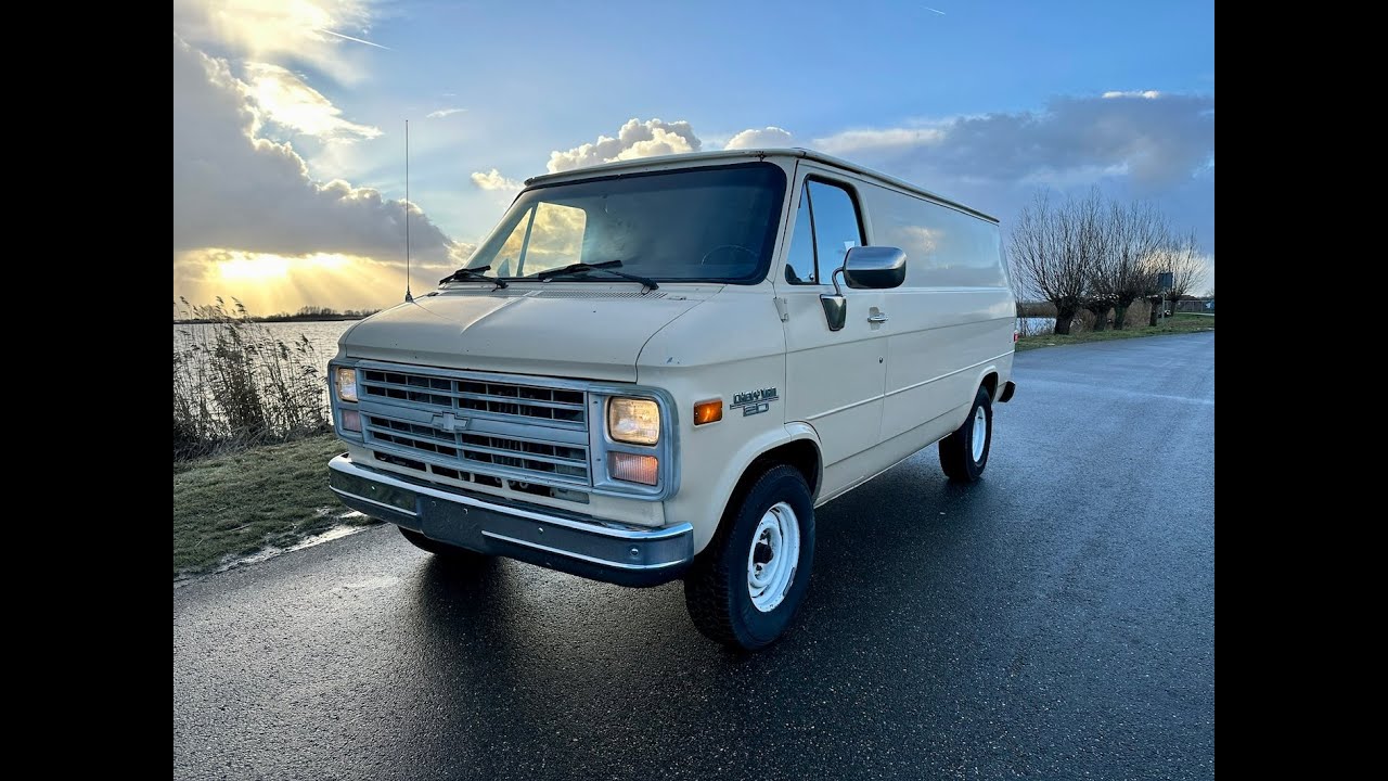 1986 Chevrolet G20 - YouTube