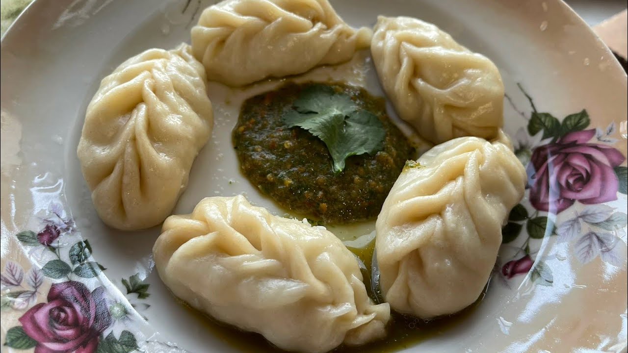 chicken momos recipe ||Himalayan dumplings😋|| No MSG || Sikkim|| Nepali ...