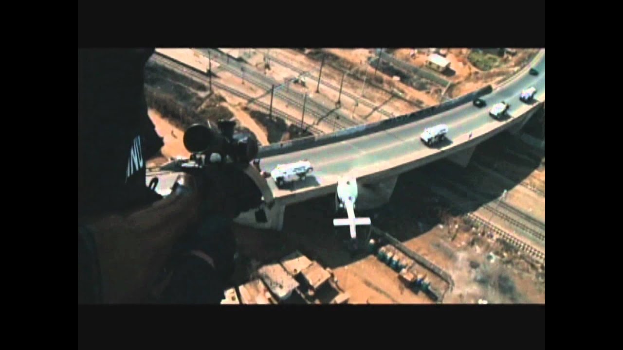 District 9 - Official Trailer - YouTube