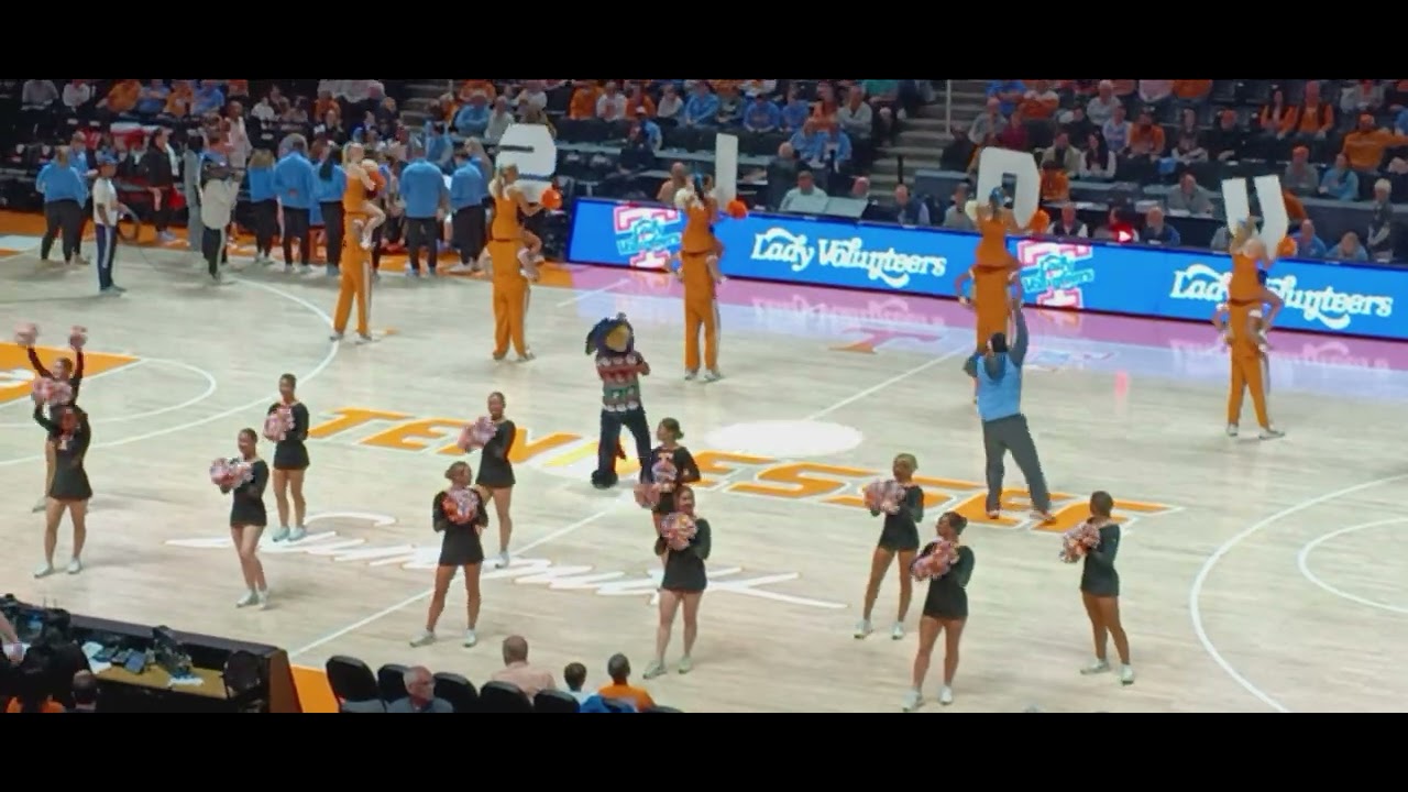 Basketball game - YouTube