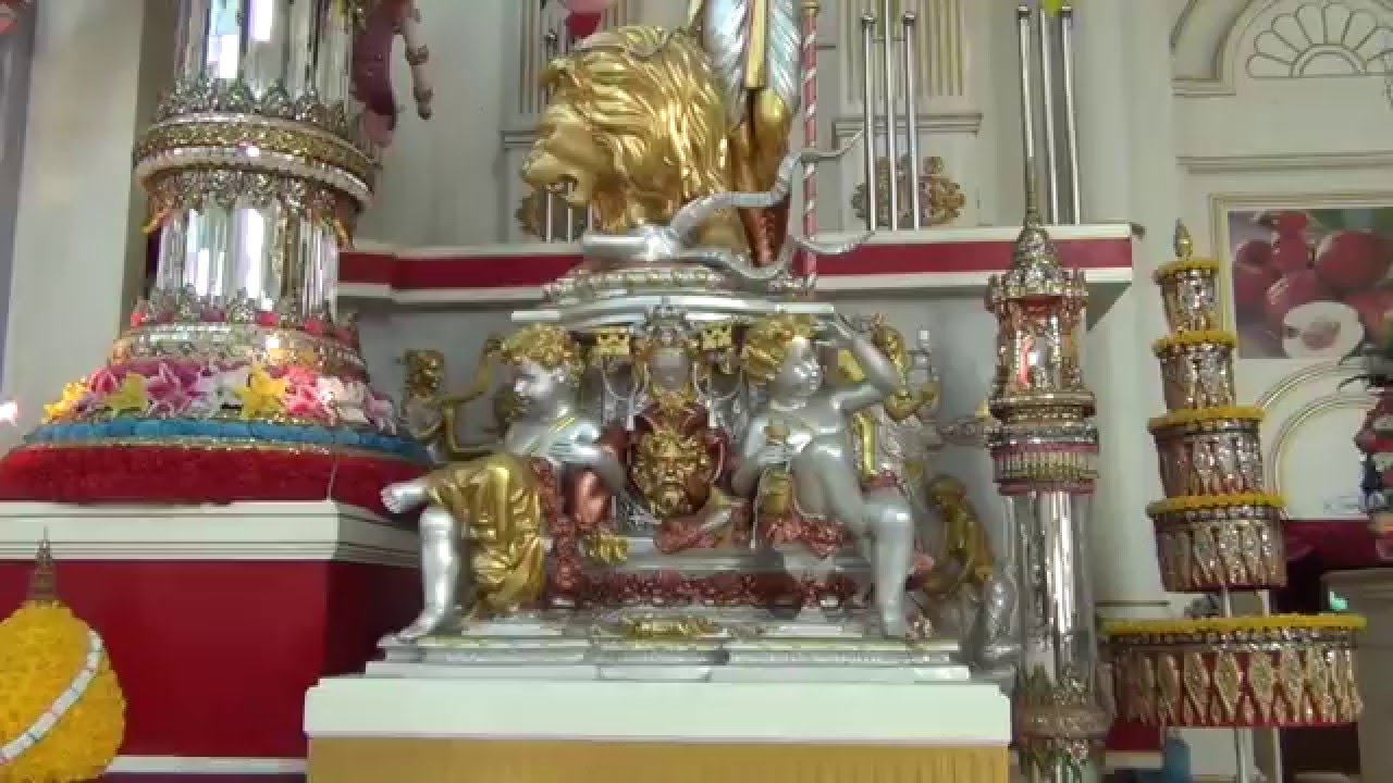 Saha Farms in Pattaya Thailand 2015 - YouTube