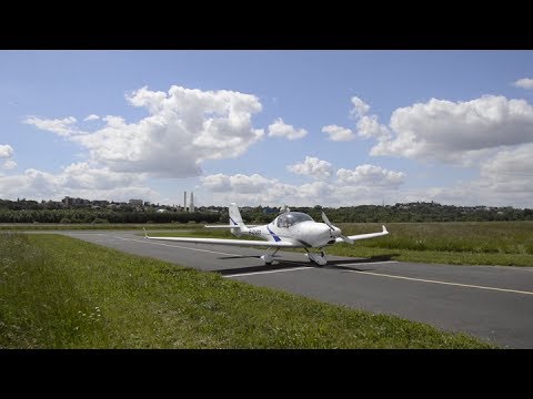 FWAA Ep 03 : Runway Circuits - YouTube