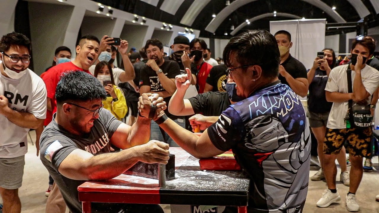 James Ben vs Calvin Santos | The Podium Supermatch - YouTube