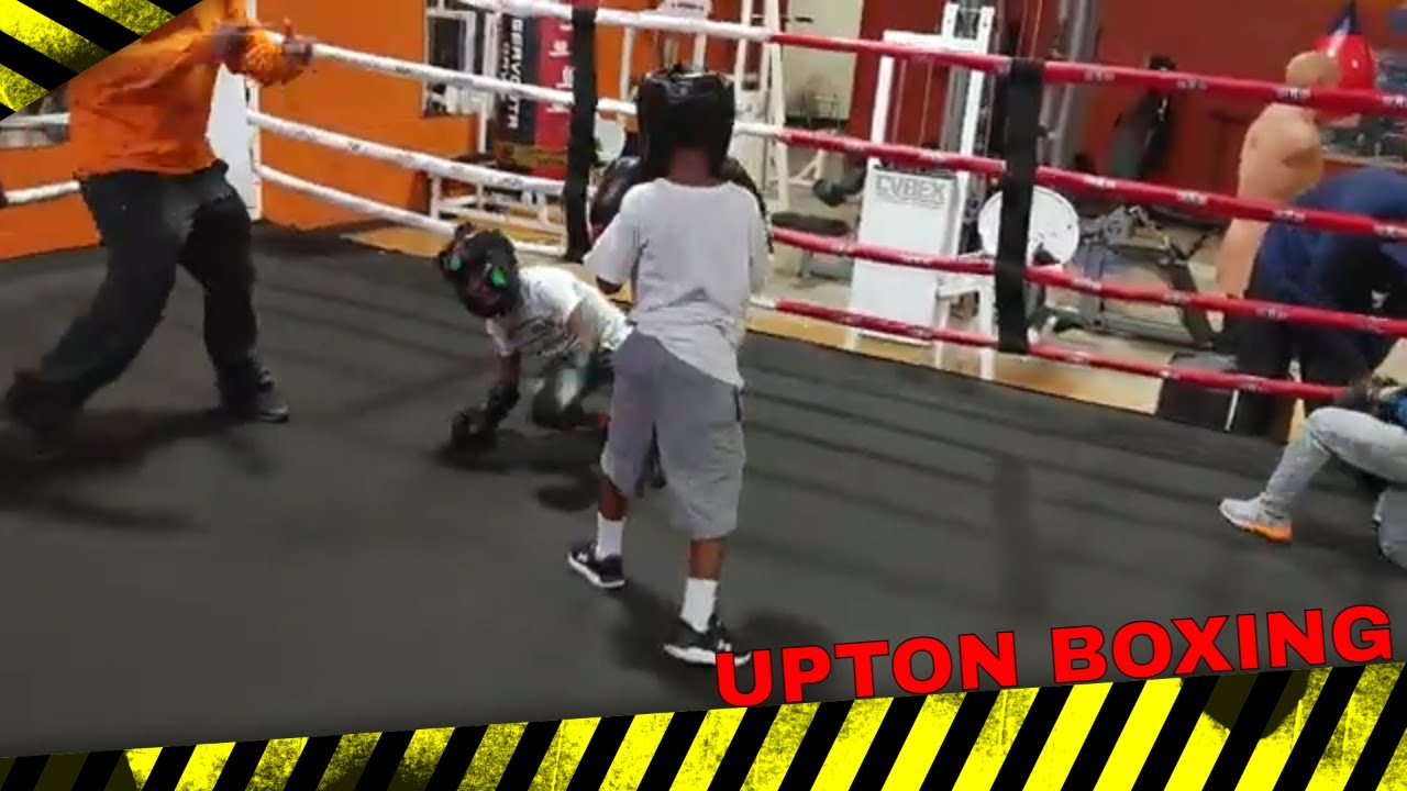 SPAR WARS! KIDS BOXING @ UPTON BOXING GYM - YouTube