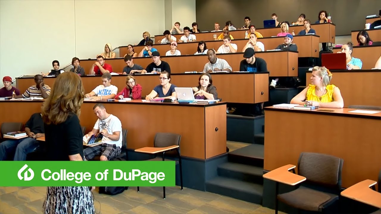What's it like at College of DuPage? - YouTube