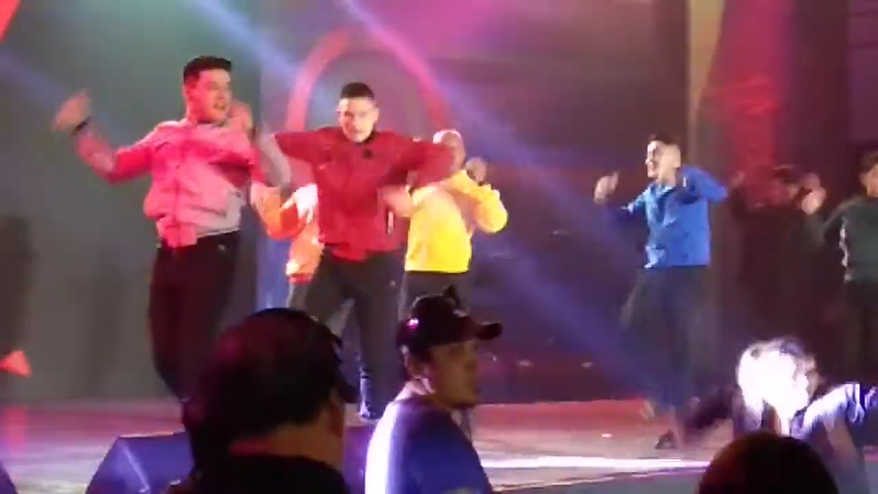 Coco Martin and the rest of the cast of Ang Probinsyano performs at the ...