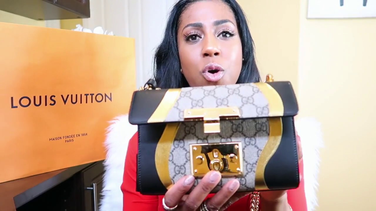 WHAT FITS INSIDE MY GUCCI PADLOCK HANDBAG / UPDATE - YouTube
