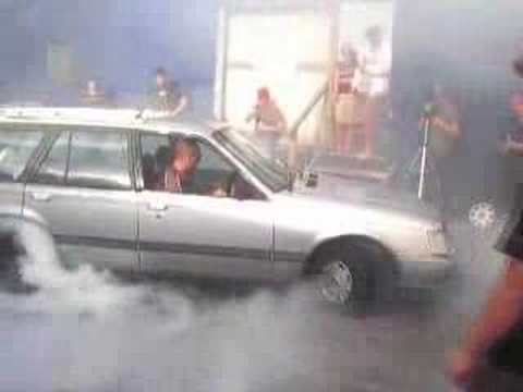 Holden Commodore Skids - YouTube