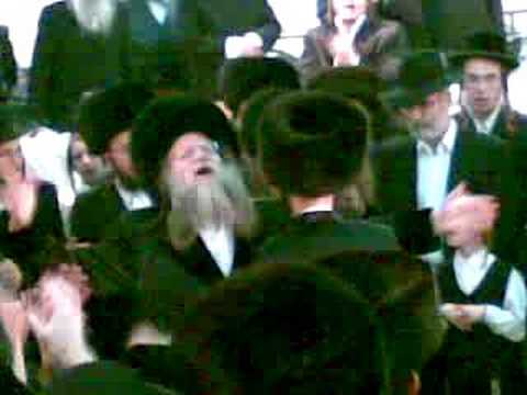 Modzitz - Lelov Wedding (Mitzvah Tanz - 2 (Modzitzer)) - YouTube