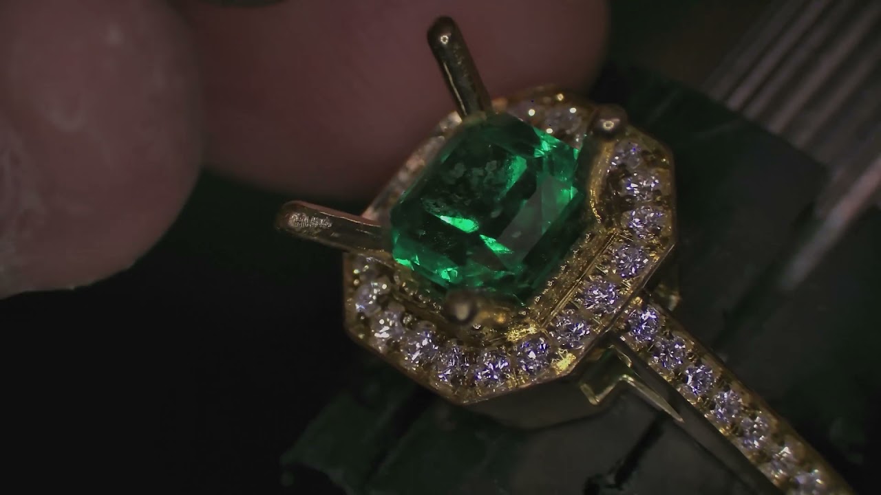 Atelier Dacko Custom Emerald Ring - YouTube