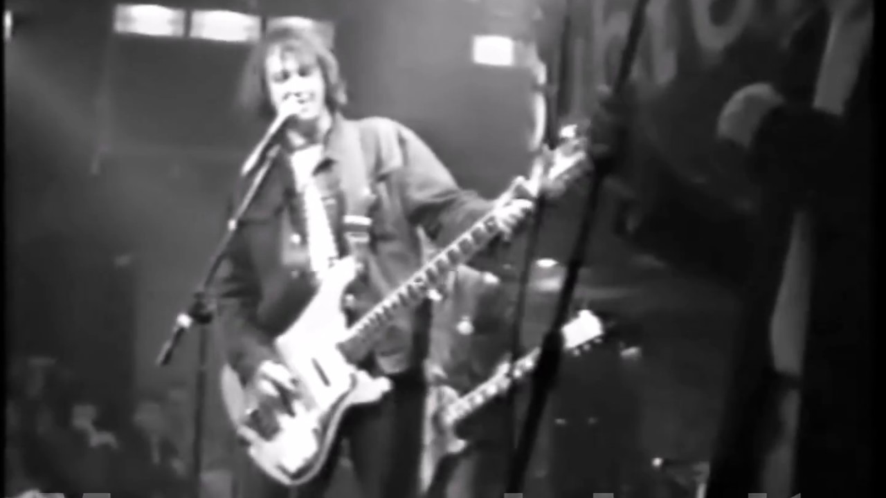 Mild Mannered Janitors: Don't let me go (live) - YouTube