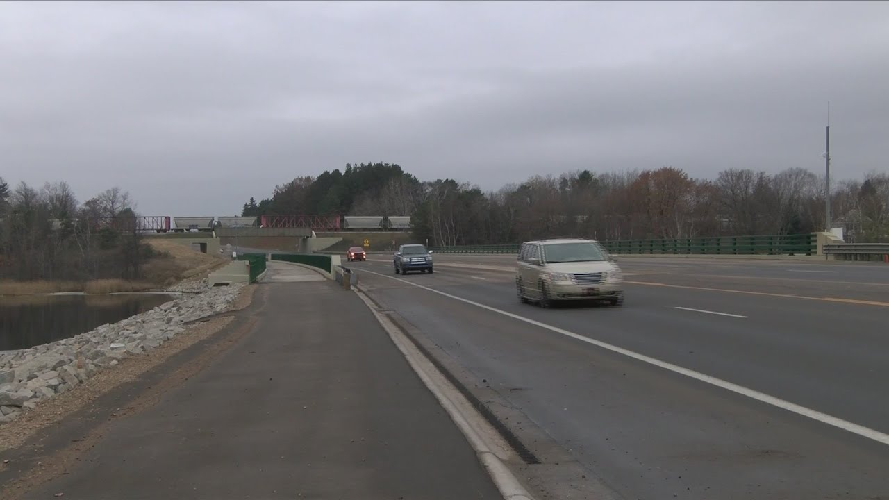 New bridge system on the Escanaba River - YouTube