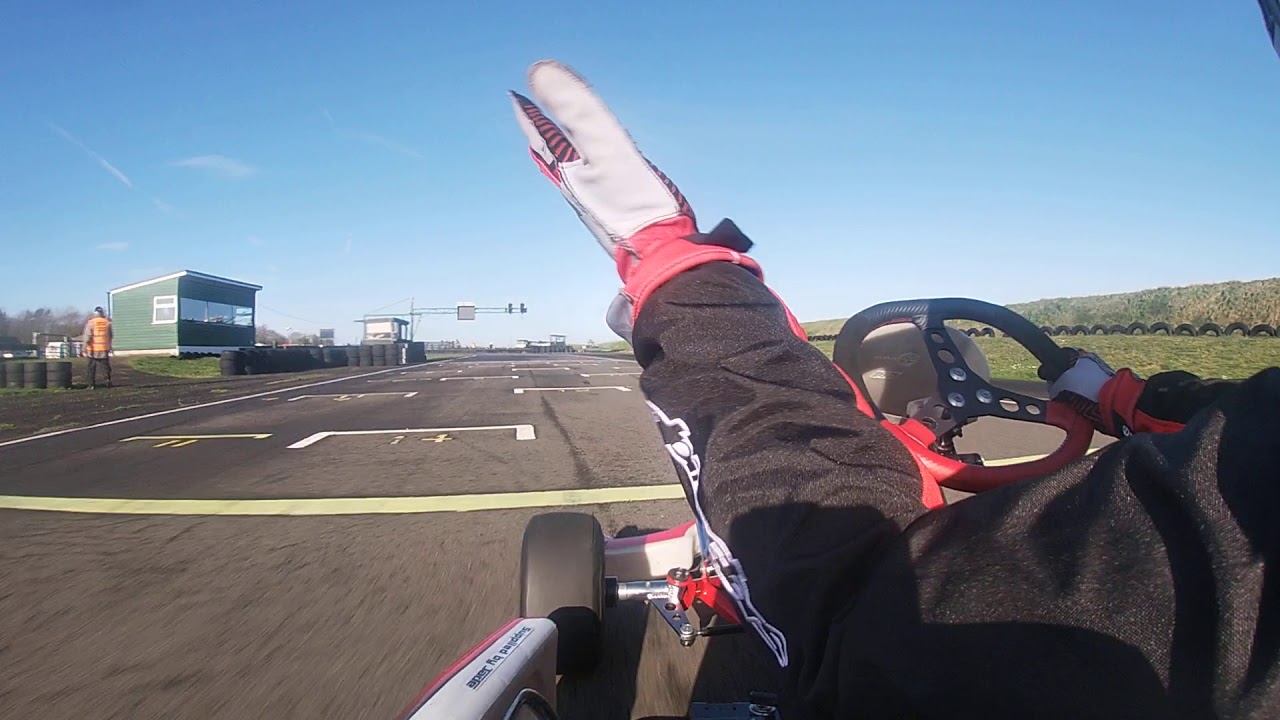 Senior x30 test day shenington 2- Ben Boby - YouTube