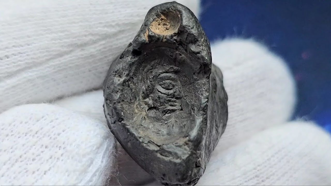 Iranian Huns. Clay Hephthalite sealing. 5th - 6th cent. AD - YouTube