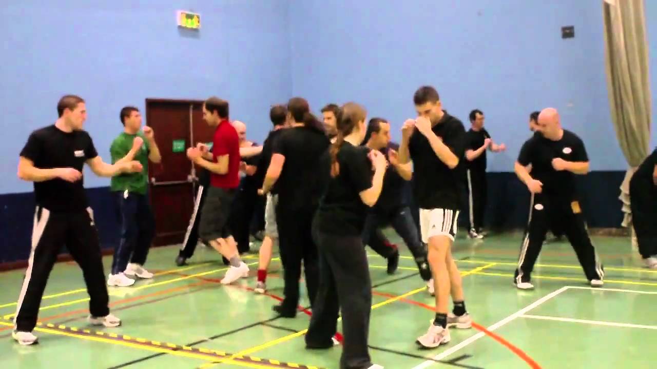 Krav-Maga Slow Fight - YouTube