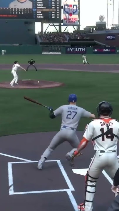 Omg pitcher are you good #goviral #viralvideo #mlb - YouTube