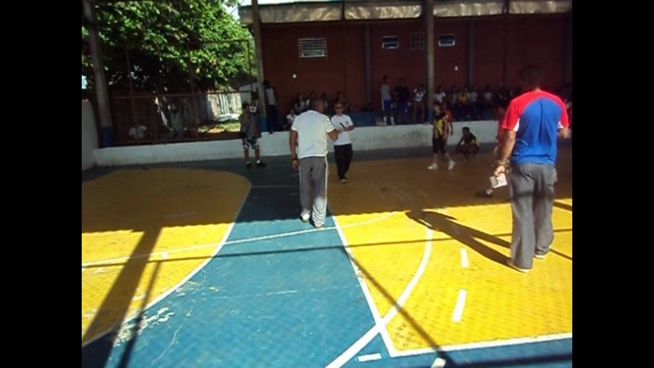 1° Jogo. Interclasse CMT 2011 - YouTube