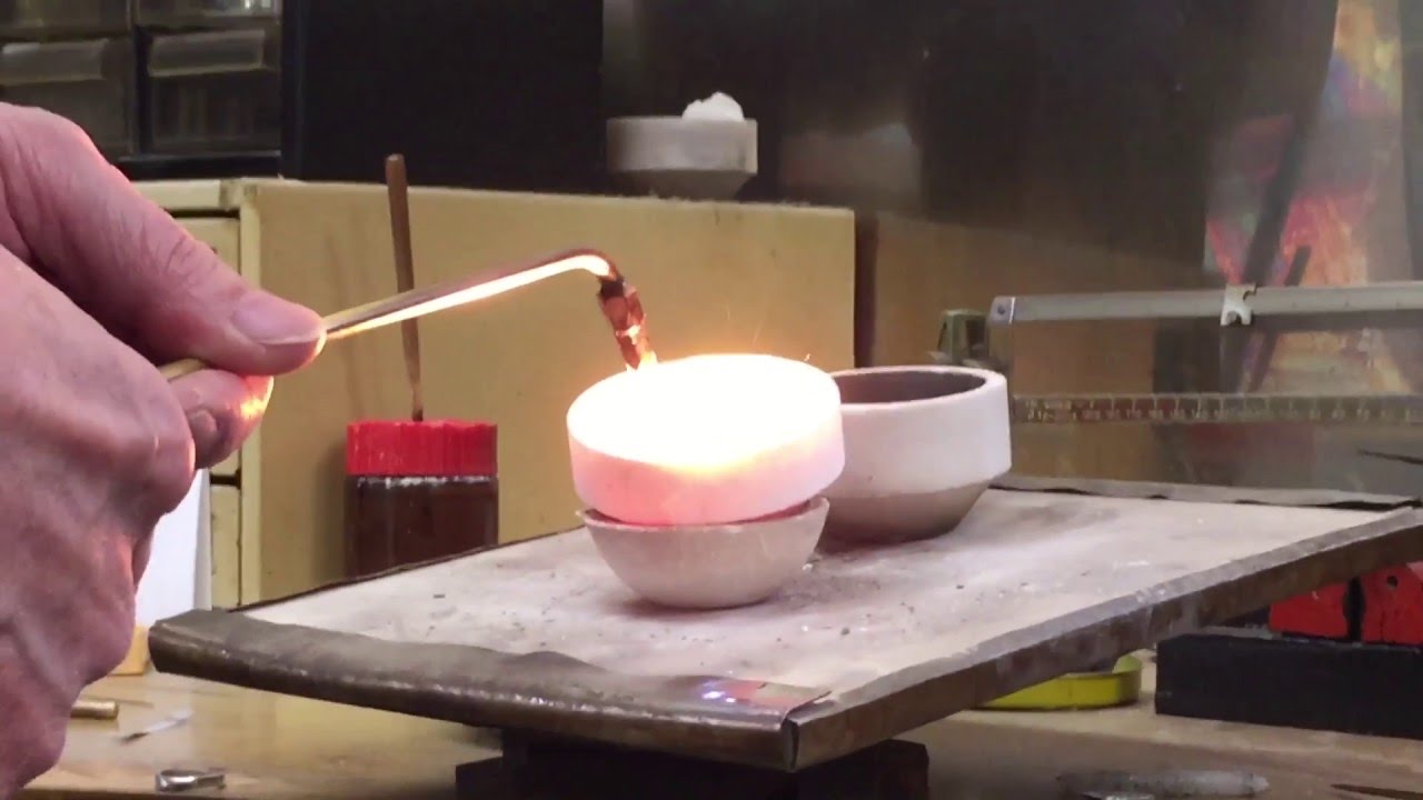 プラチナの溶解・熔解（ようかい） metal melting platinum - YouTube