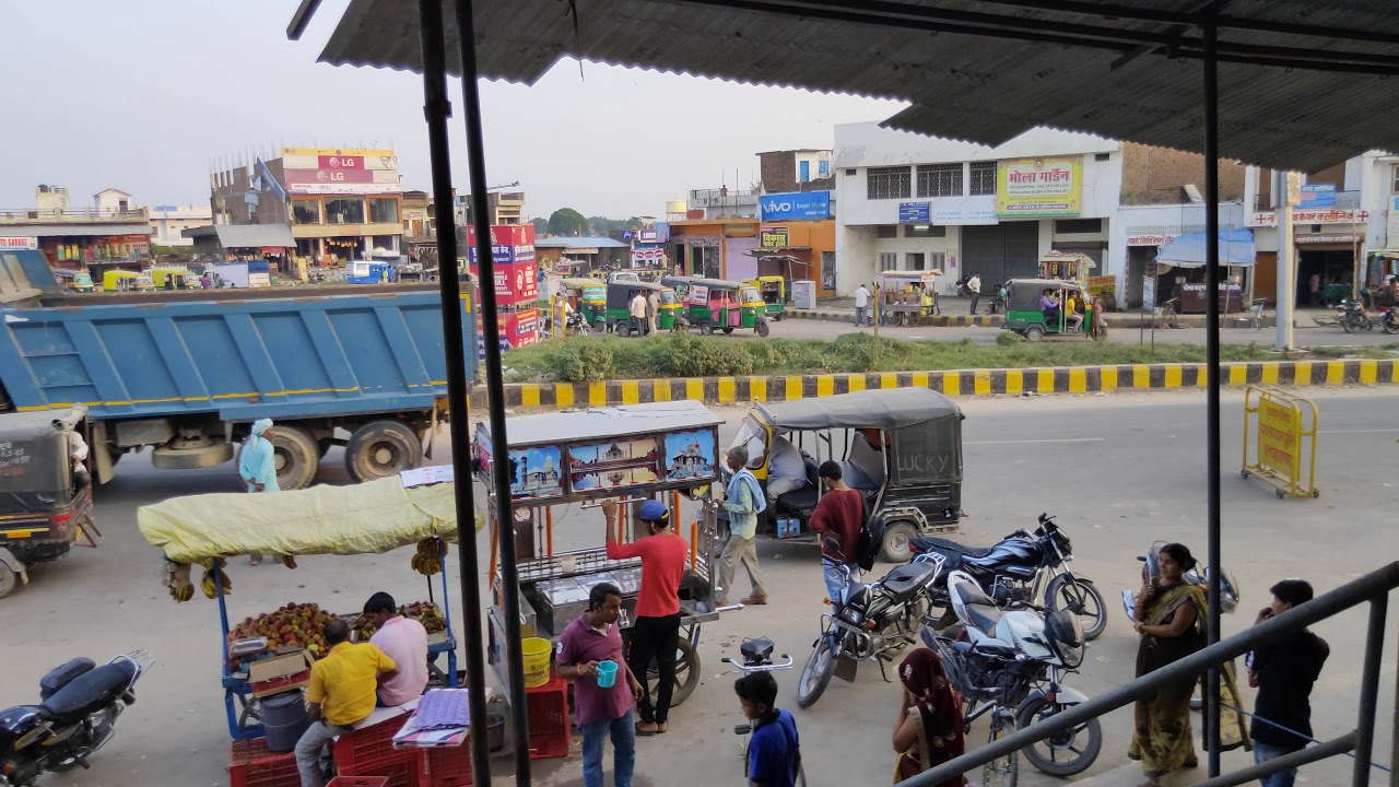 Sahson chauraha mele ki tayyari prayagraj allahabad - YouTube