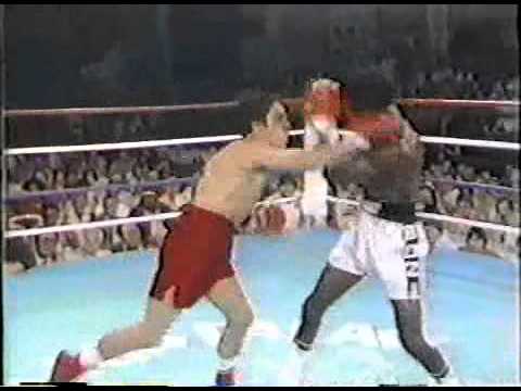 1983 Bobby Chacon vs Cornelius Boza Edwards FIGHT OF THE YEAR - YouTube