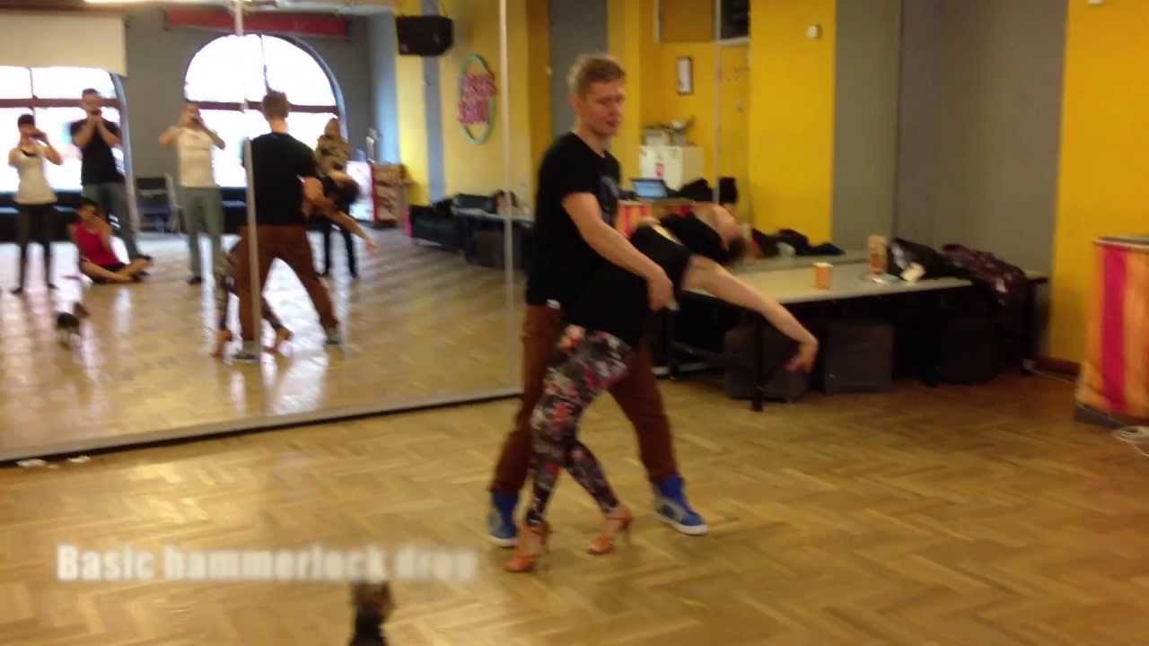 Clau&Luke 's hammerlock salsa drops on1 - YouTube