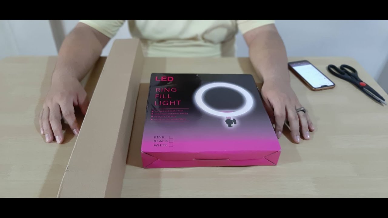 รีวิว ไฟไลฟ์สด ไฟแต่งหน้า 26 cm. LED Ring Fill Light - YouTube