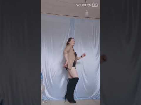 SEXY PANTY HOSE MILF