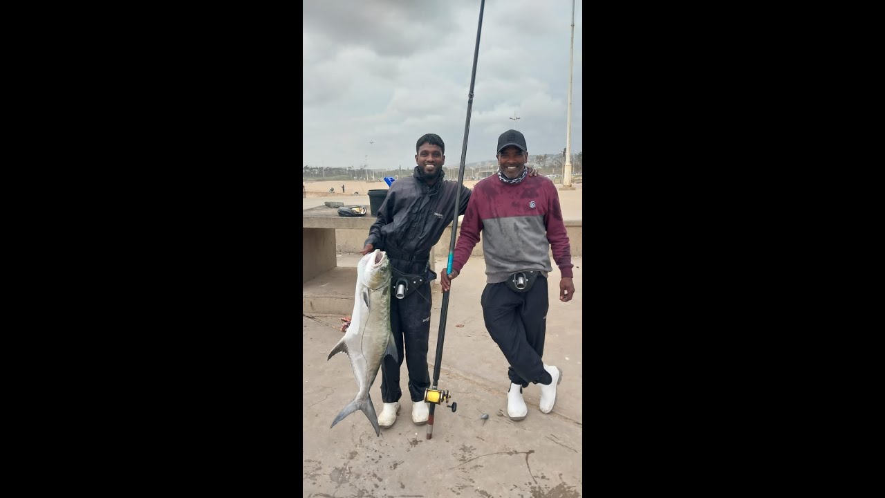 🔥 Double Win Weekend: 1,000 Subscribers & Catching 2 Garrick! 🎉🐟🌞 - YouTube