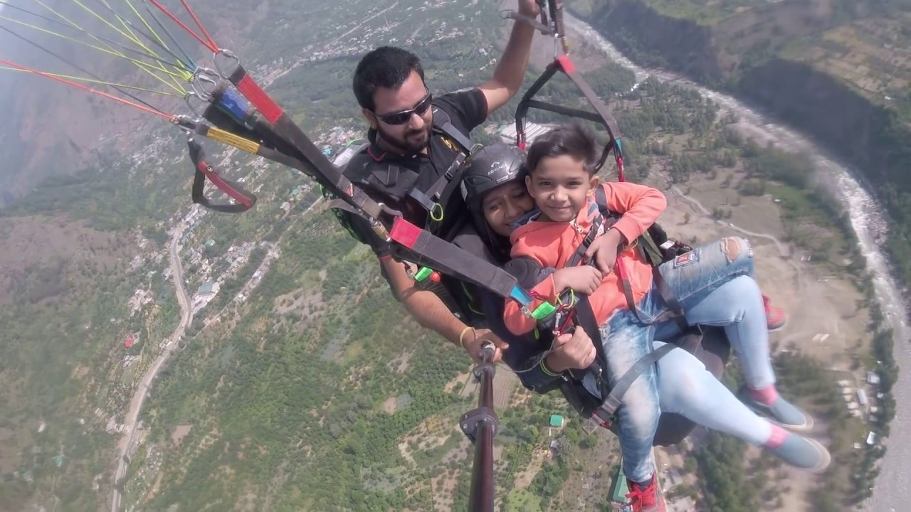 Two Kids are Paragliding in MANALI |VERY SCARY|WATCH Like & Subscribe ...