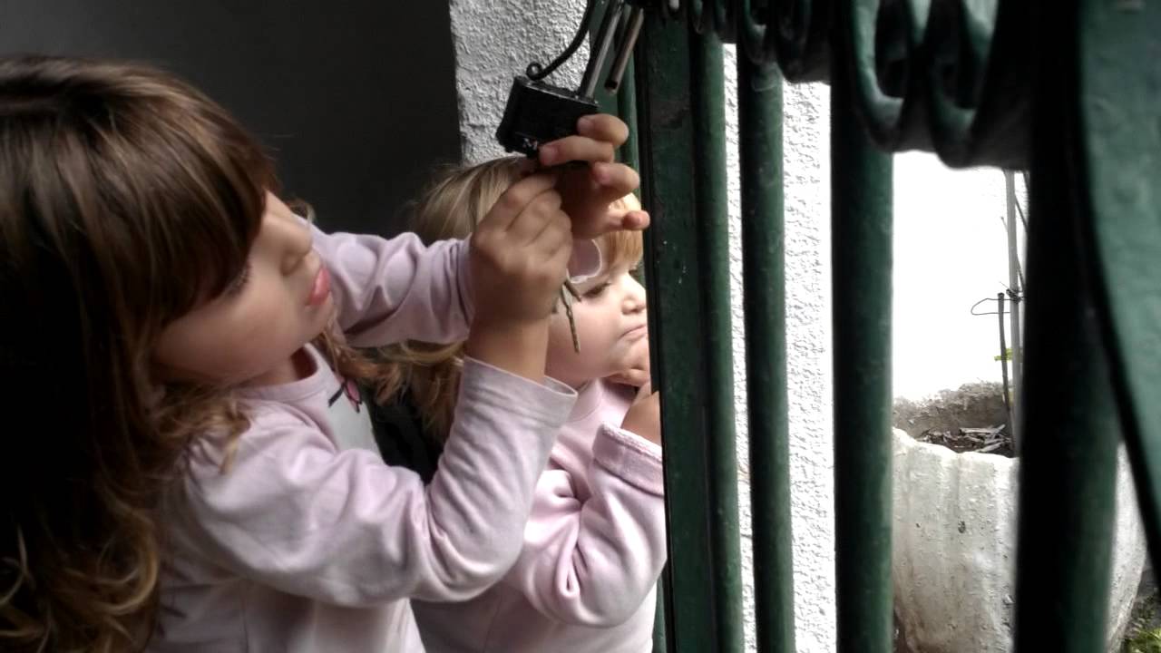 Juana Cata y Sara - YouTube