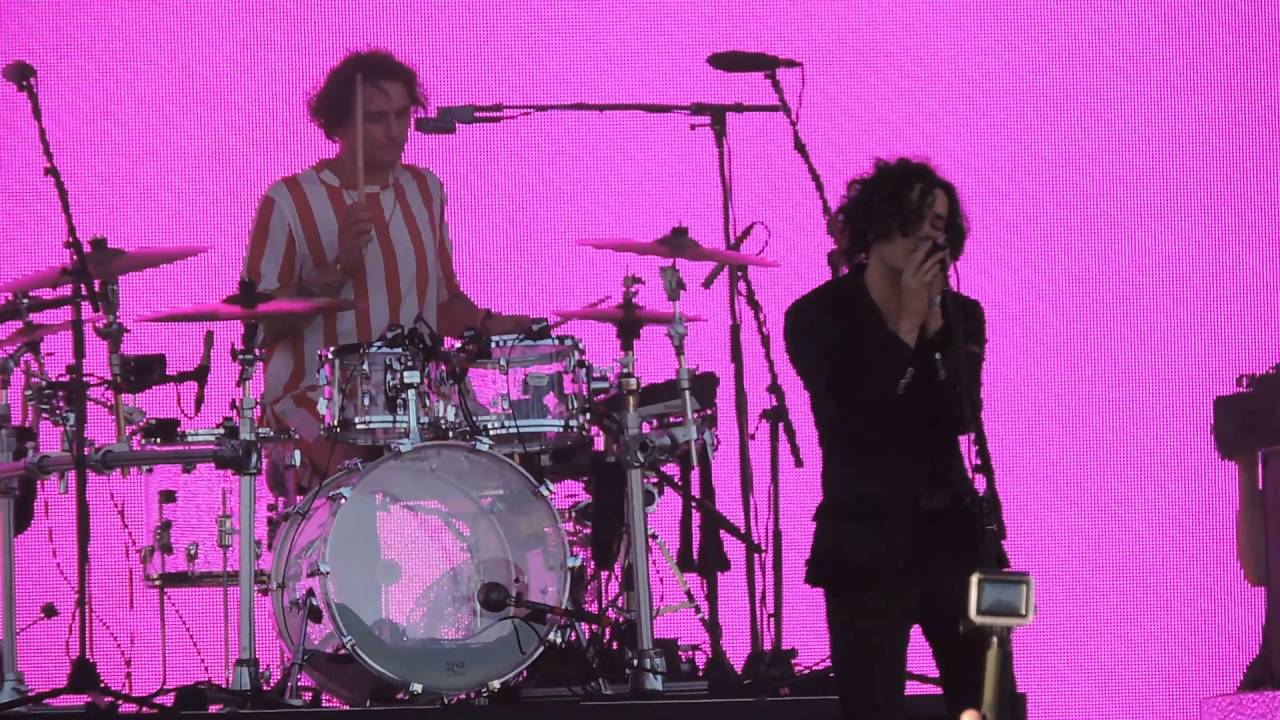 The 1975 Love Me Youtube 4827