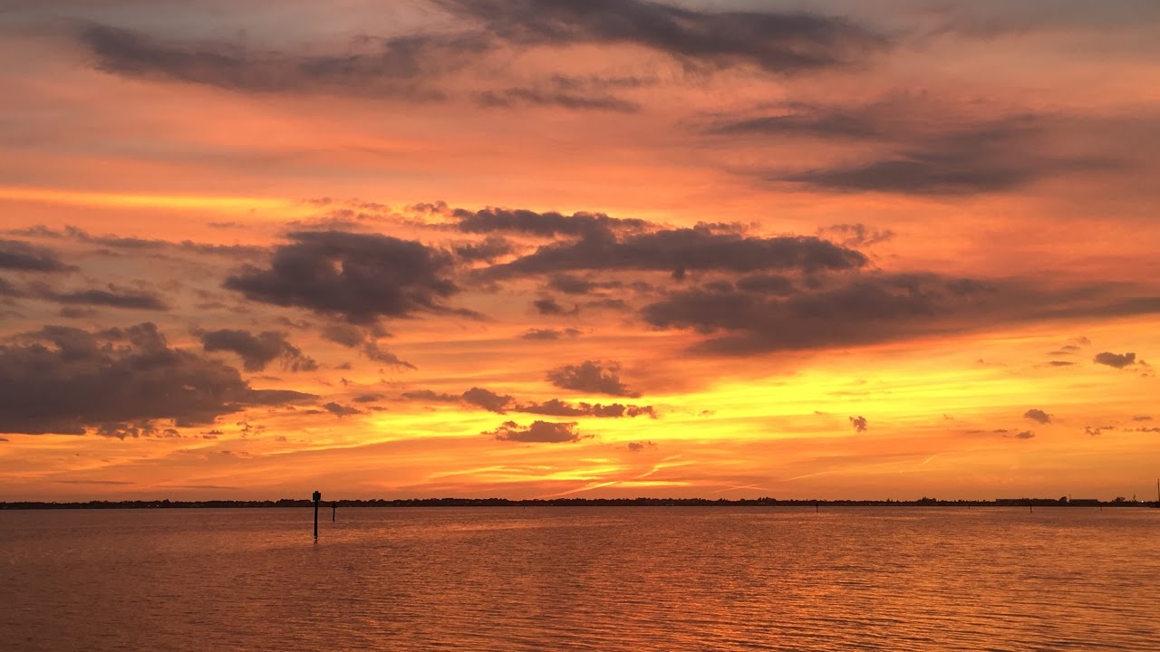 4k UHD Cocoa Beach Sunset Over the Banana River Lagoon - YouTube
