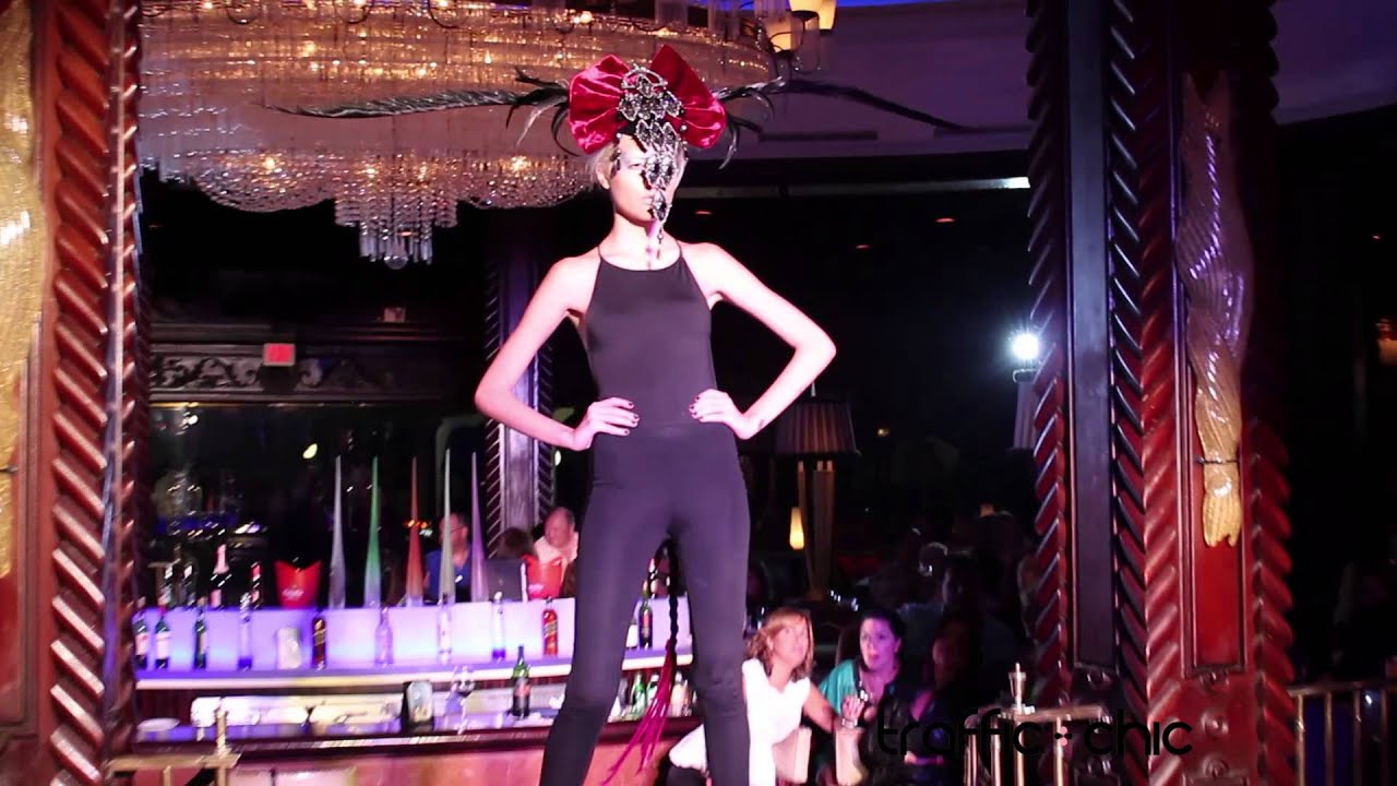 LOUIS ÁNGEL QUIÑONES "SUPERNATURE" PRIMAVERA/VERANO 2014 - YouTube