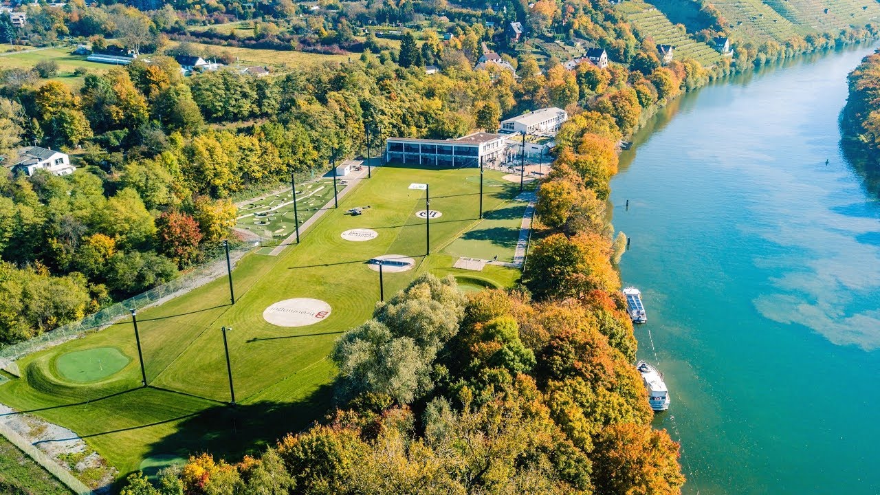 CITYGOLF STUTTGART - Golf- und Eventlocation in Stuttgart - YouTube